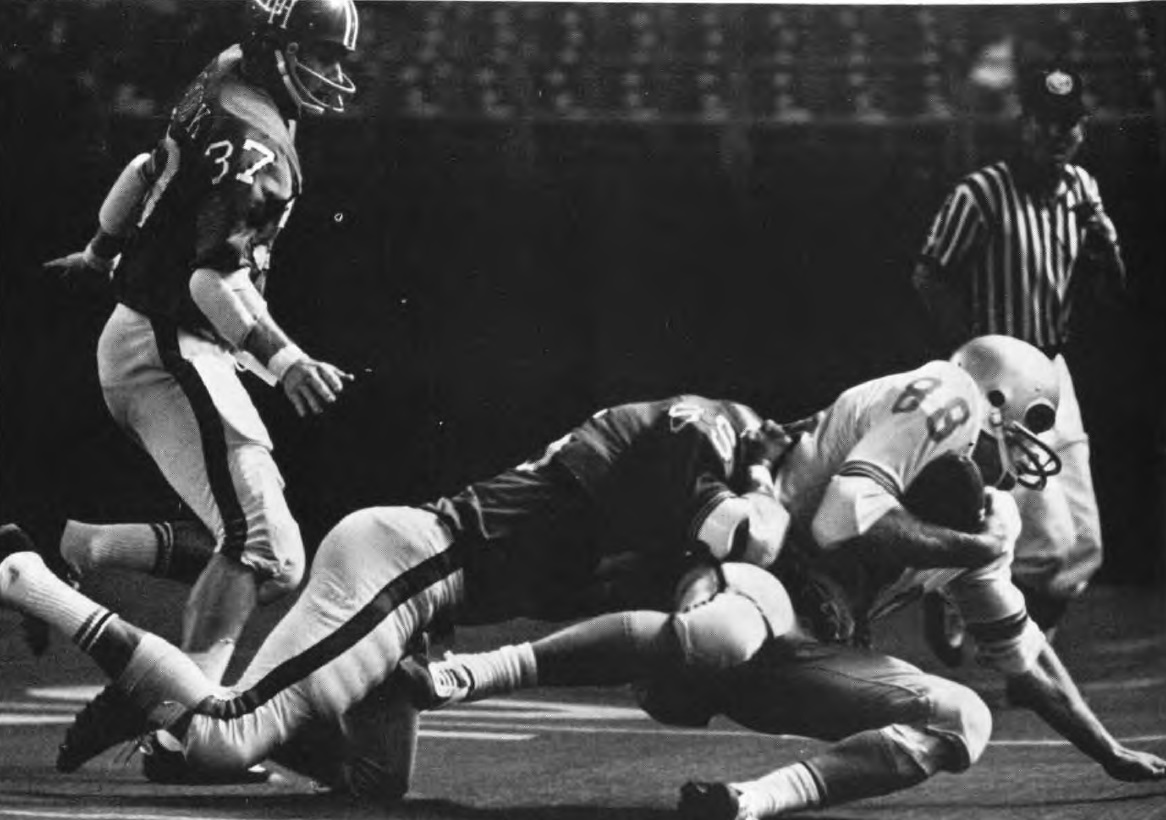Charlie Hall tackles an Idaho ball carrier » GoCoogs.com
