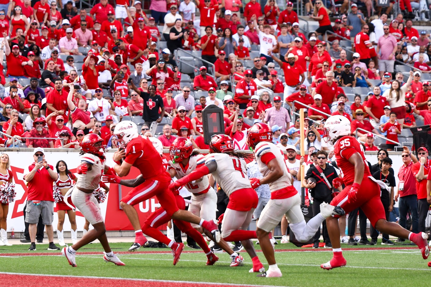 Conner Weigman runs against Zona » GoCoogs.com