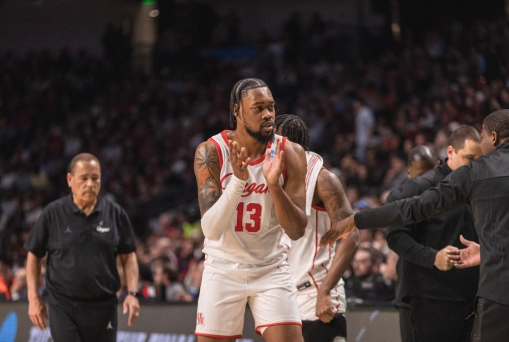 JWan clapping as Kelvin paces » GoCoogs.com