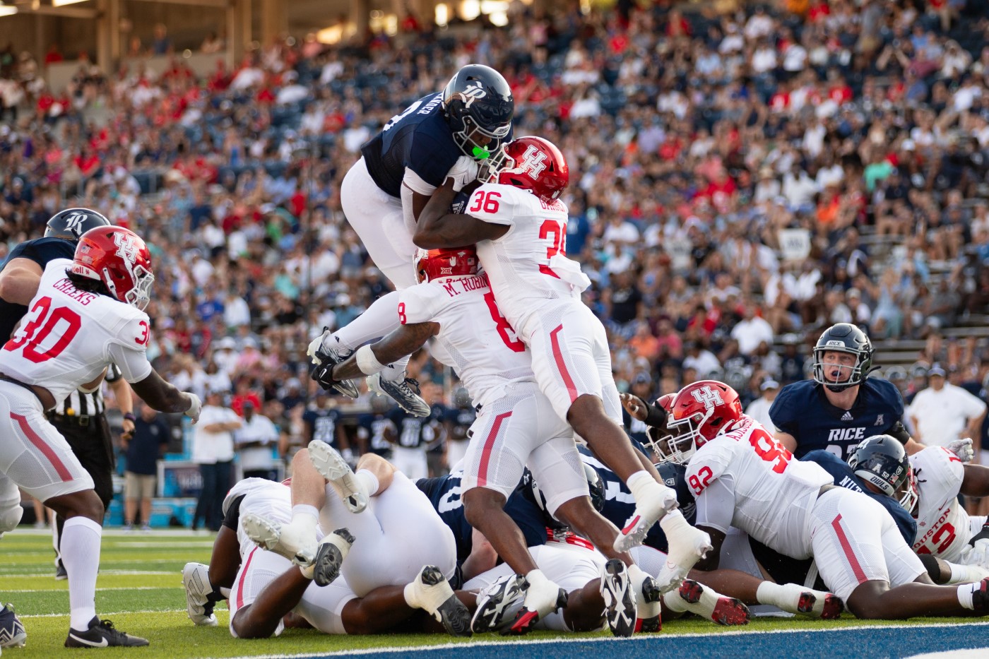 Jalen Garner and Malik Robinson deny a leaping Owl » GoCoogs.com
